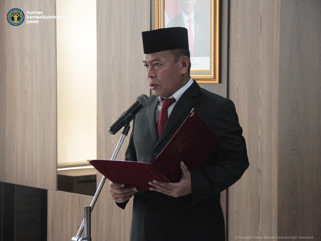 Masjuno, Kakanwil Kemenkumham Jabar Lantik Notaris Pengganti, Berikan Pesan “Jaga Selalu ...