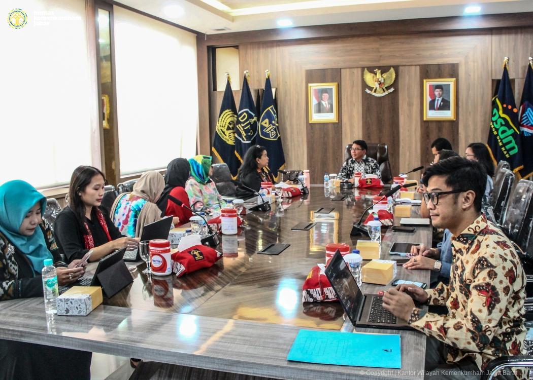 Kanwil Kemenkum Jabar Fasilitasi Diskusi Layanan Kewarganegaraan Direktorat Tata Negara Ditjen ...