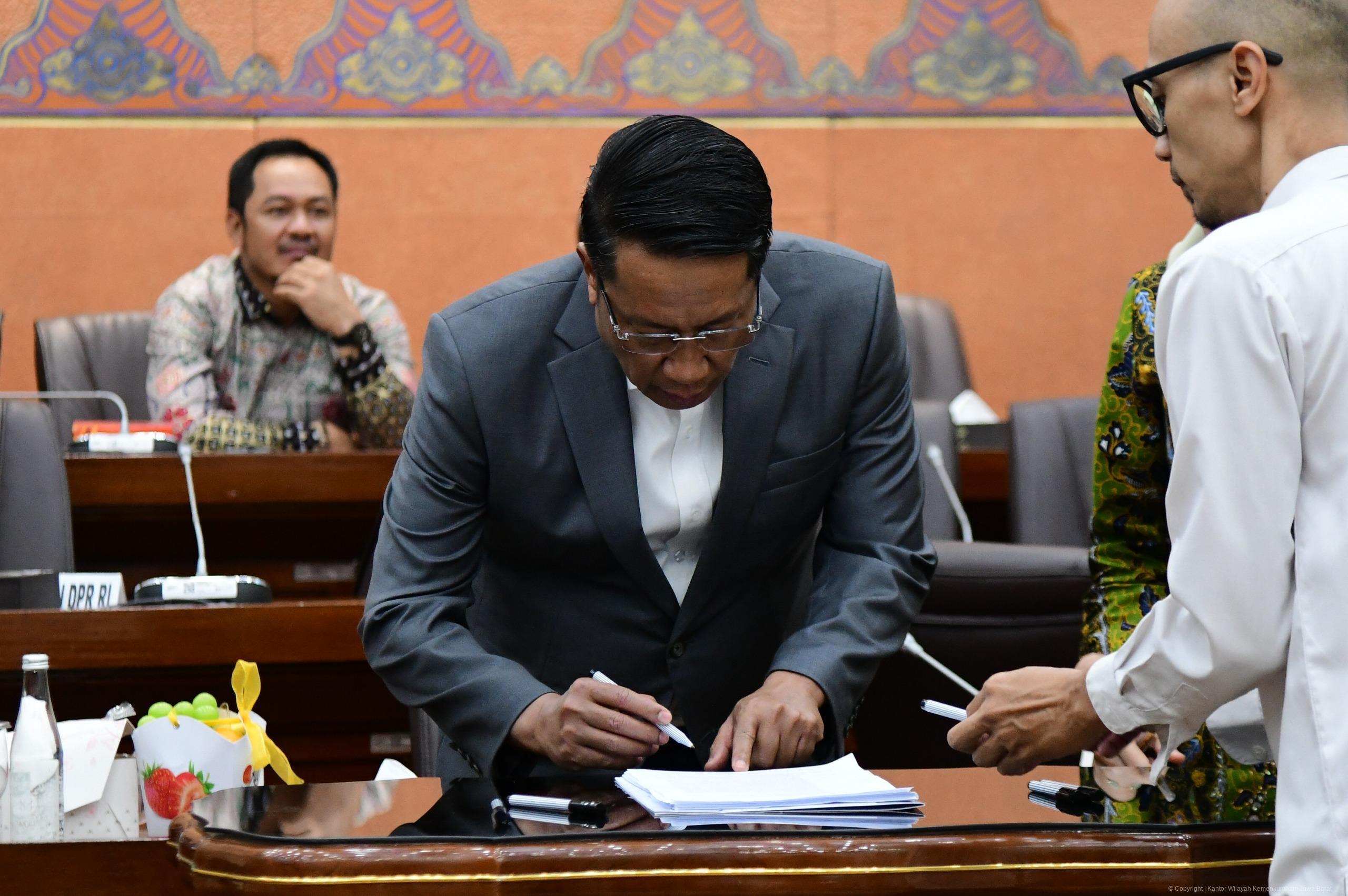 Pemerintah dan DPR Sepakat RUU BUMN Masuk Rapat Paripurna