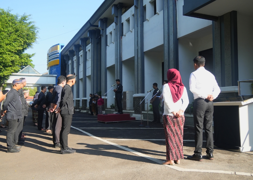 Pencanangan ASN BerAKHLAK: Wujud Nyata Transformasi Budaya Kerja di Kemenkum Jabar