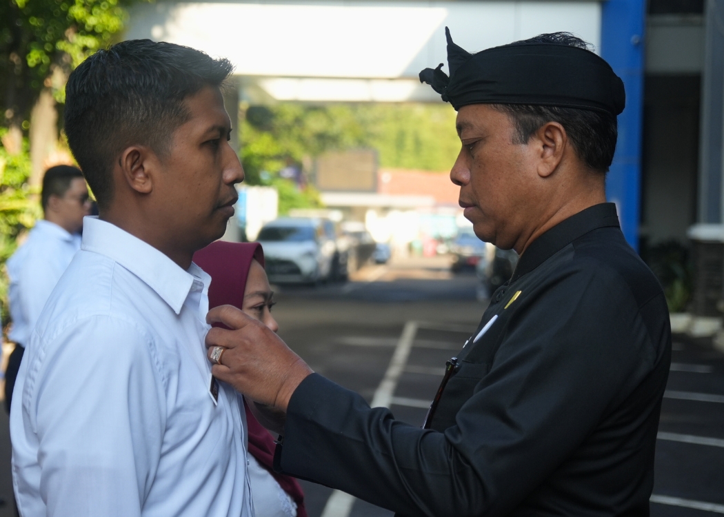 Pencanangan ASN BerAKHLAK: Wujud Nyata Transformasi Budaya Kerja di Kemenkum Jabar