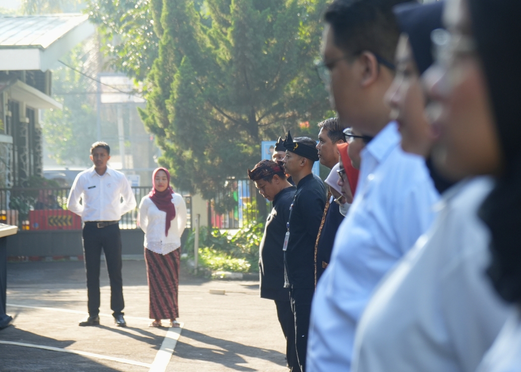 Pencanangan ASN BerAKHLAK: Wujud Nyata Transformasi Budaya Kerja di Kemenkum Jabar